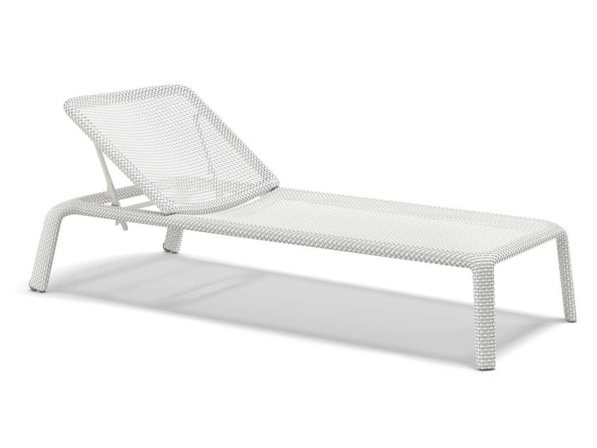 SEASHELL NUO Beach chair with hook-catching By DEDON | design Jean ...