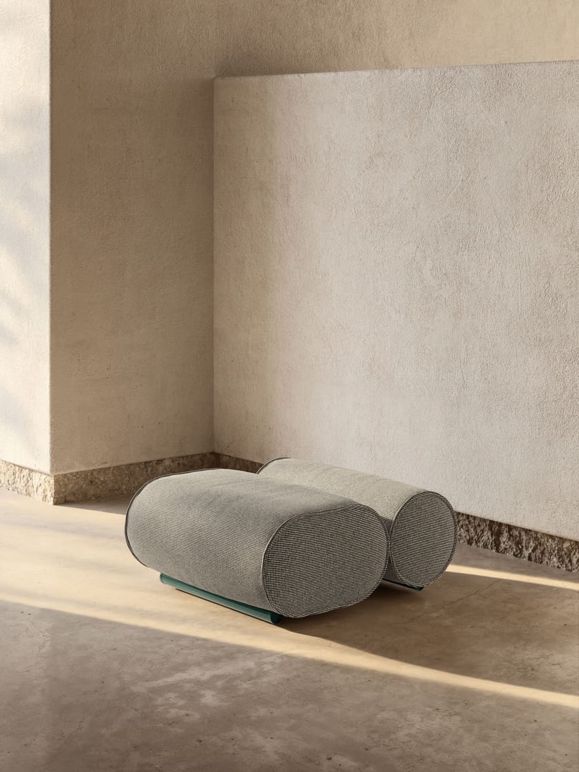 ROLLER Pouf By Desalto