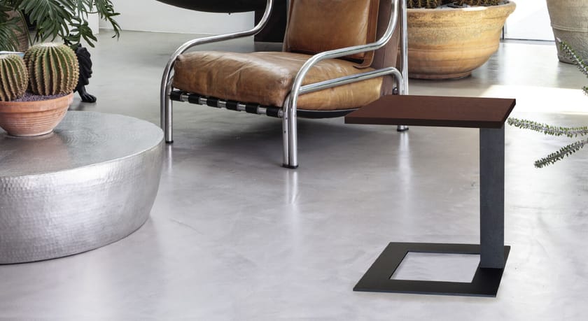 TN090 Coffee table By Devina Nais