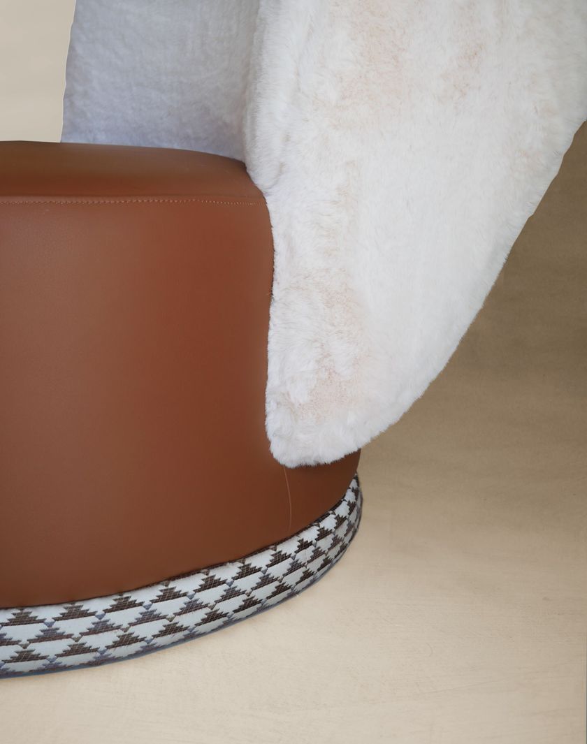 ROHE Easy chair By Dovain Studio