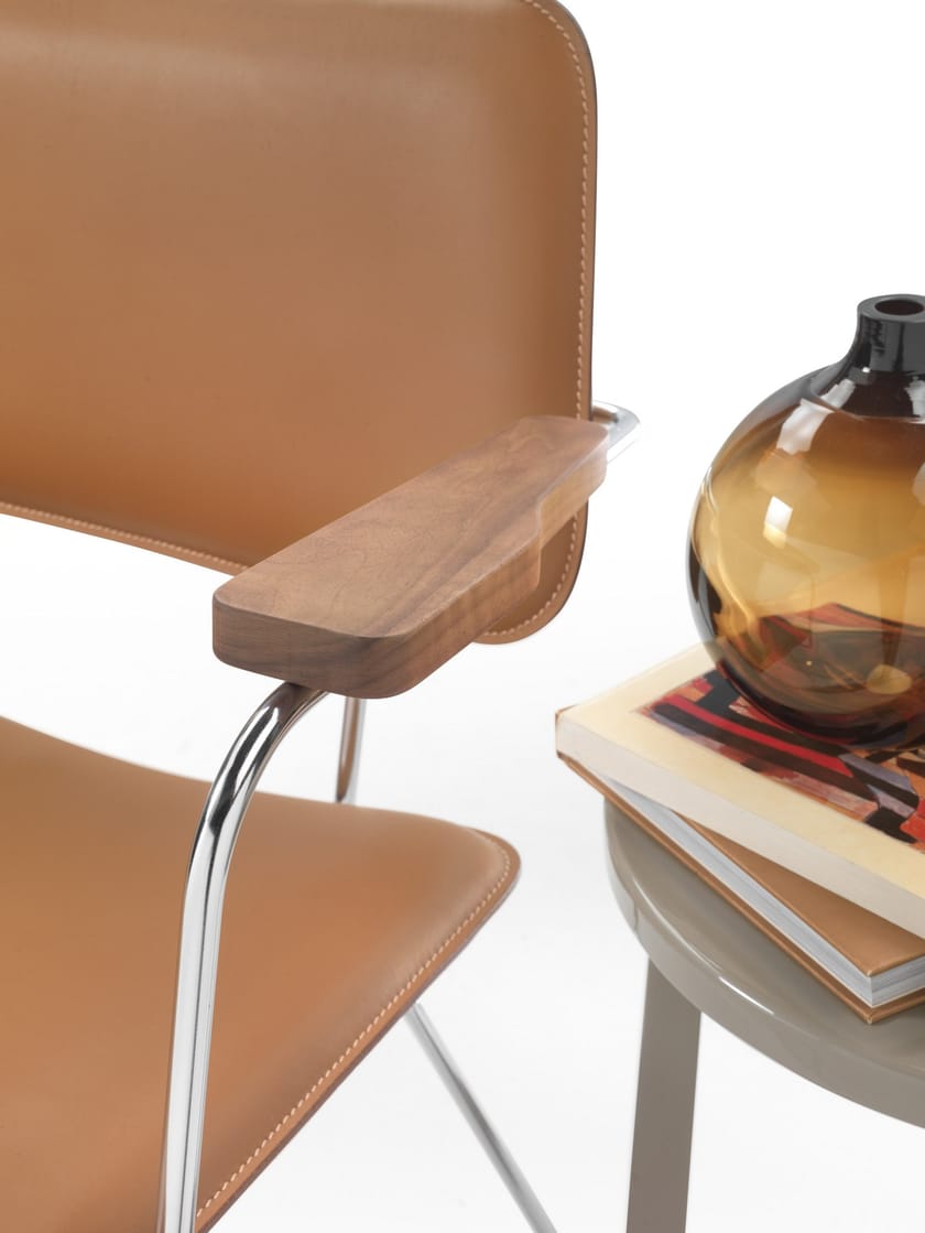 ECHOES S.H. | Easy chair with armrests By Flexform design Christophe Pillet