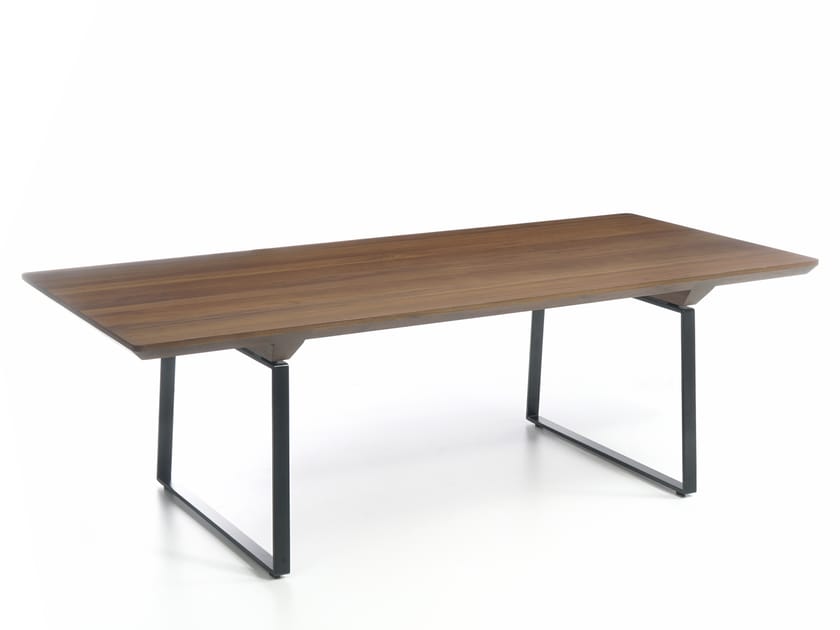 EDGE Rectangular dining table By ENNE | design Christophe Pillet