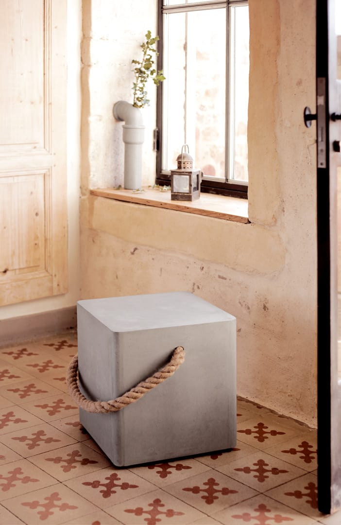 EDGE | Stool By lyon béton