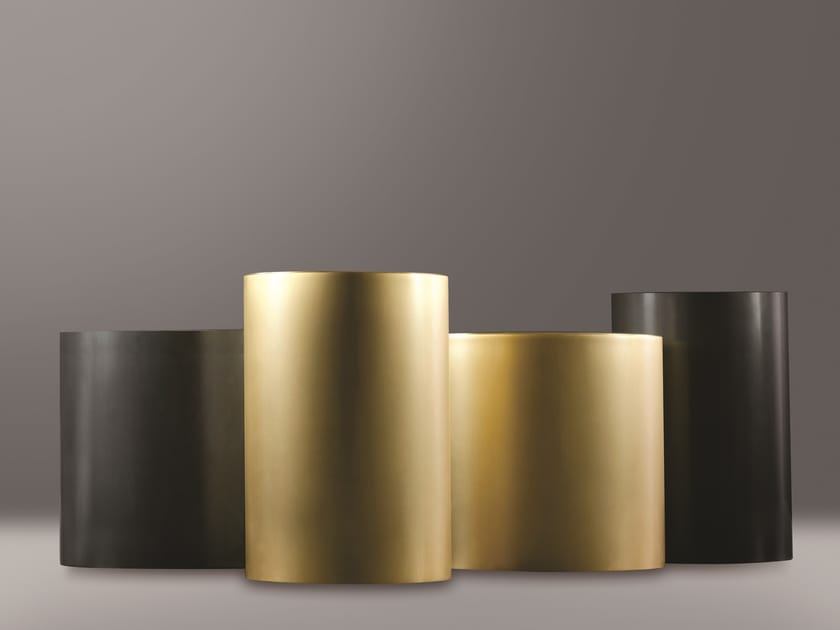 Low round bronze coffee table for living room EDO By Promemoria