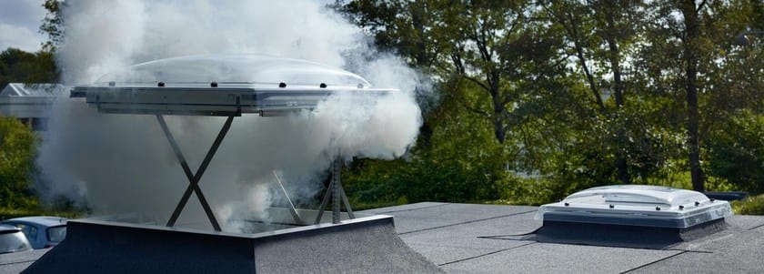 Non-mechanical heat and smoke evacuator EFC By Velux