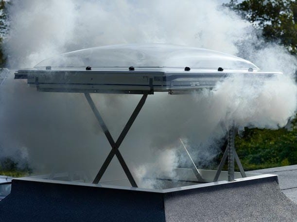 Non-mechanical heat and smoke evacuator EFC By Velux