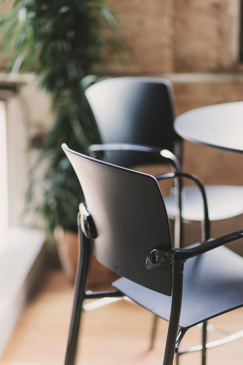 EINA | High stool By ENEA design Josep Lluscà