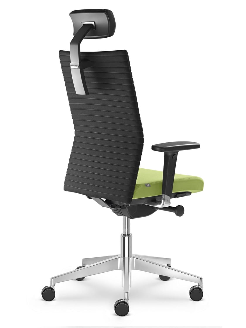 ELEMENT | Swivel executive chair By LD Seating