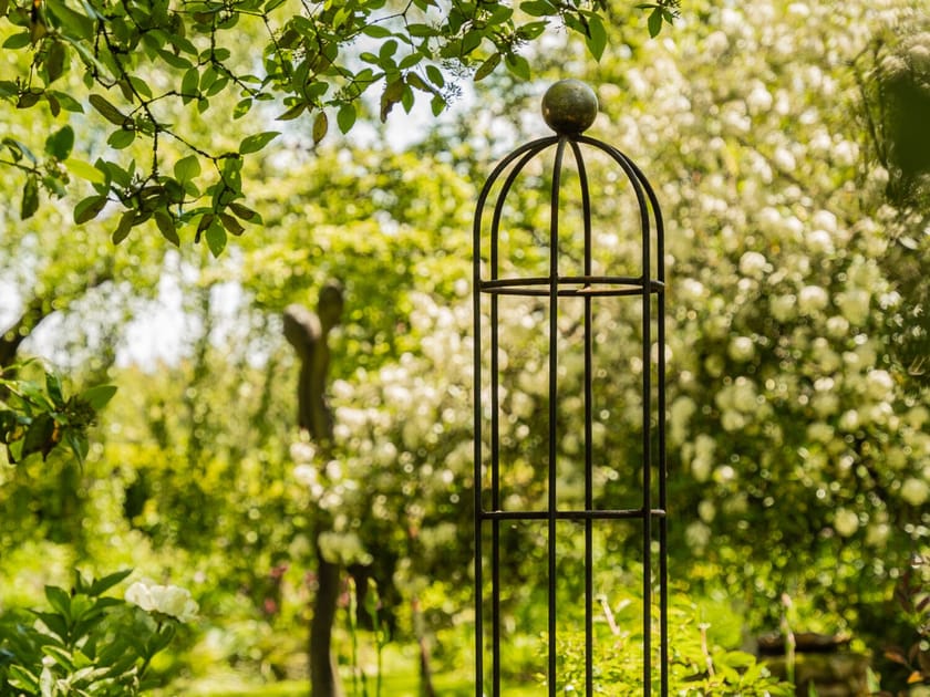 MESSINA Wrought iron plant support By ELEO