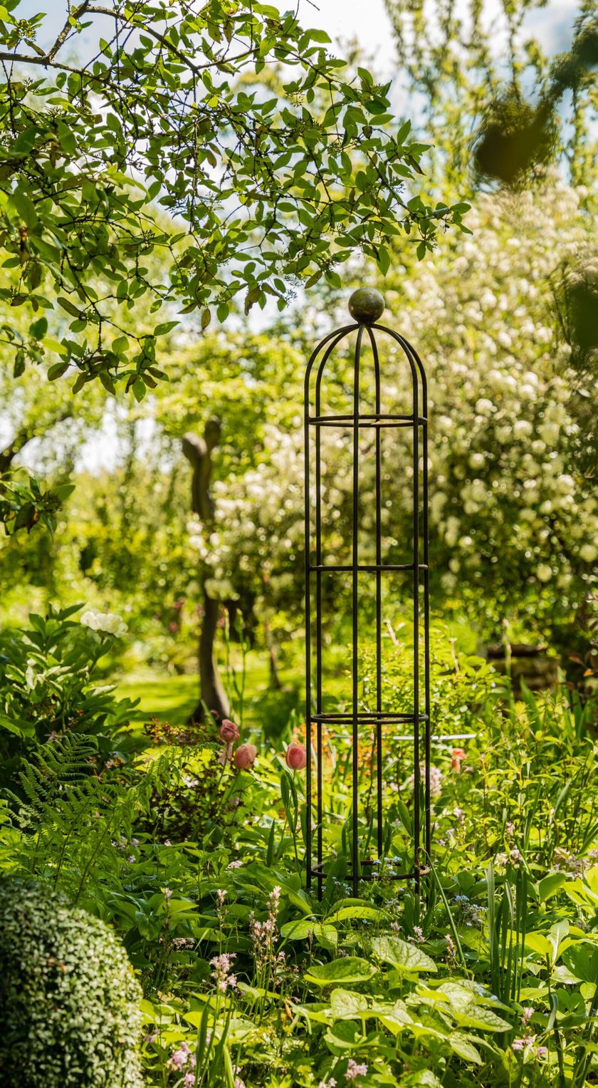 MESSINA Wrought iron plant support By ELEO