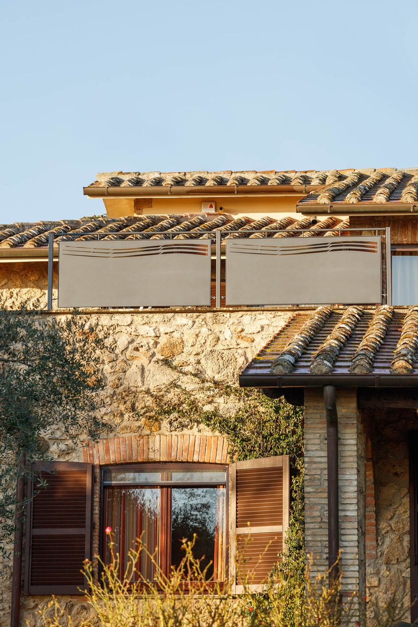 Outdoor railing systems Parapet By ELEO