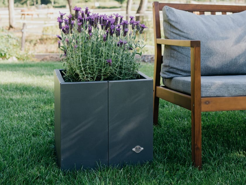 VERNAZZA Planter By ELEO