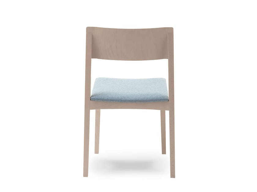 ELSA - HEALTH & CARE Stackable chair By PIAVAL | design David Ericsson