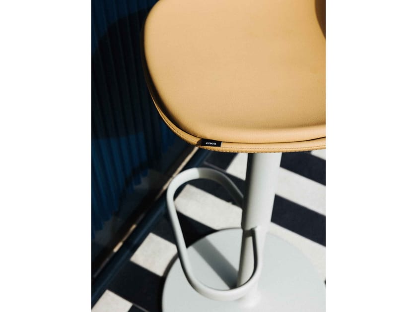 MATE LIFT Stool By ENEA