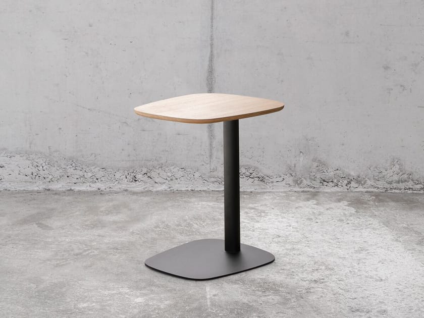 PUCK Coffee table By ENEA