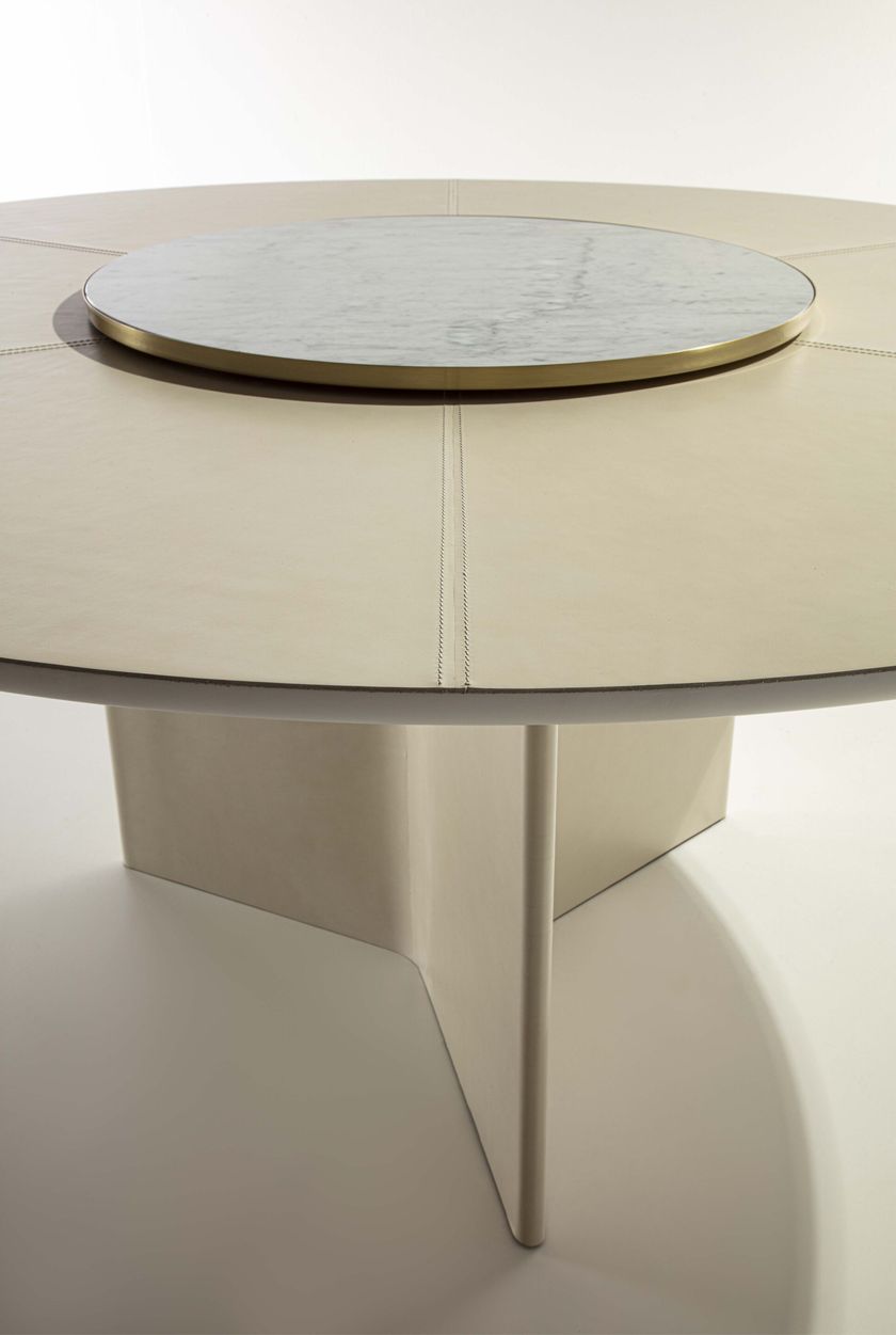 STAR Tavolo rotondo in cuoio con Lazy Susan By ENRICO PELLIZZONI