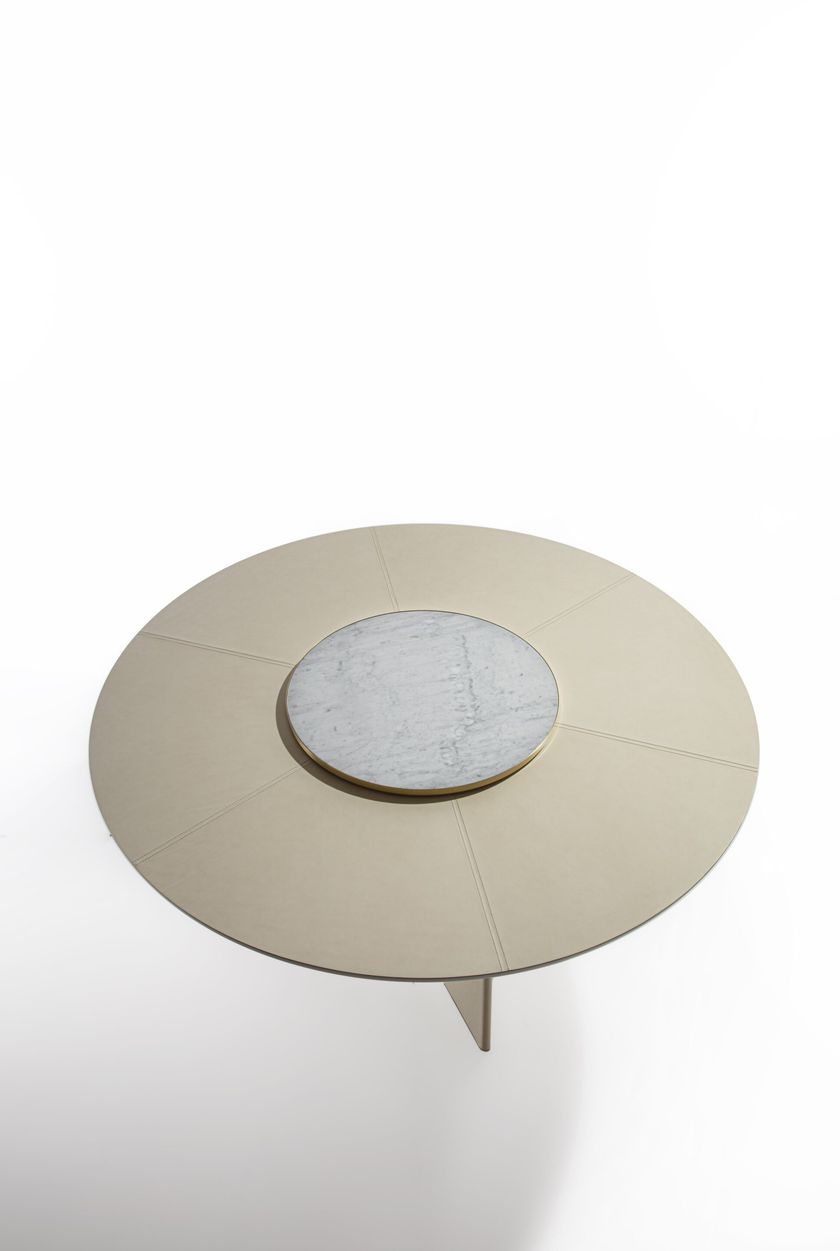 STAR Tavolo rotondo in cuoio con Lazy Susan By ENRICO PELLIZZONI