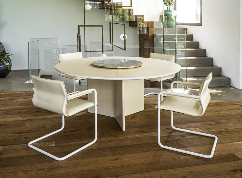 STAR Tavolo rotondo in cuoio con Lazy Susan By ENRICO PELLIZZONI