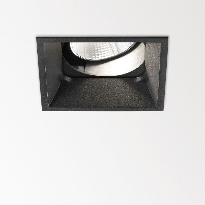 ENTERO SQ-L IP Spot By Delta Light