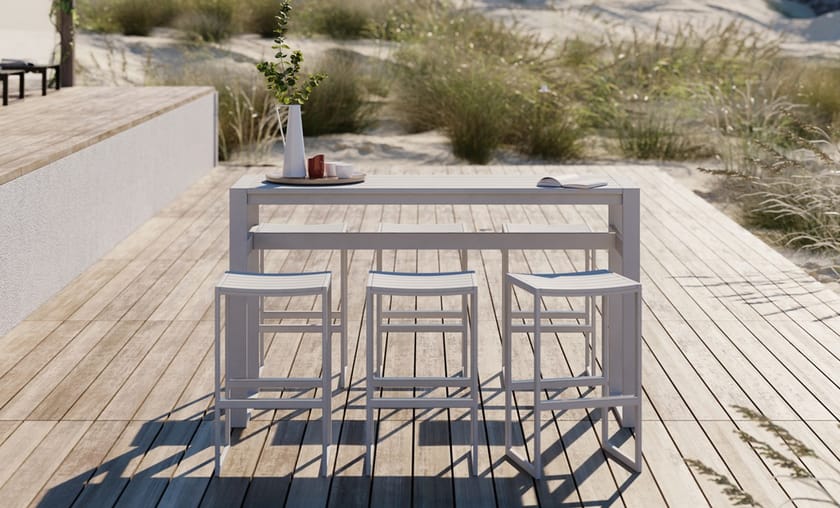 EOS | High stool By Case design Matthew Hilton