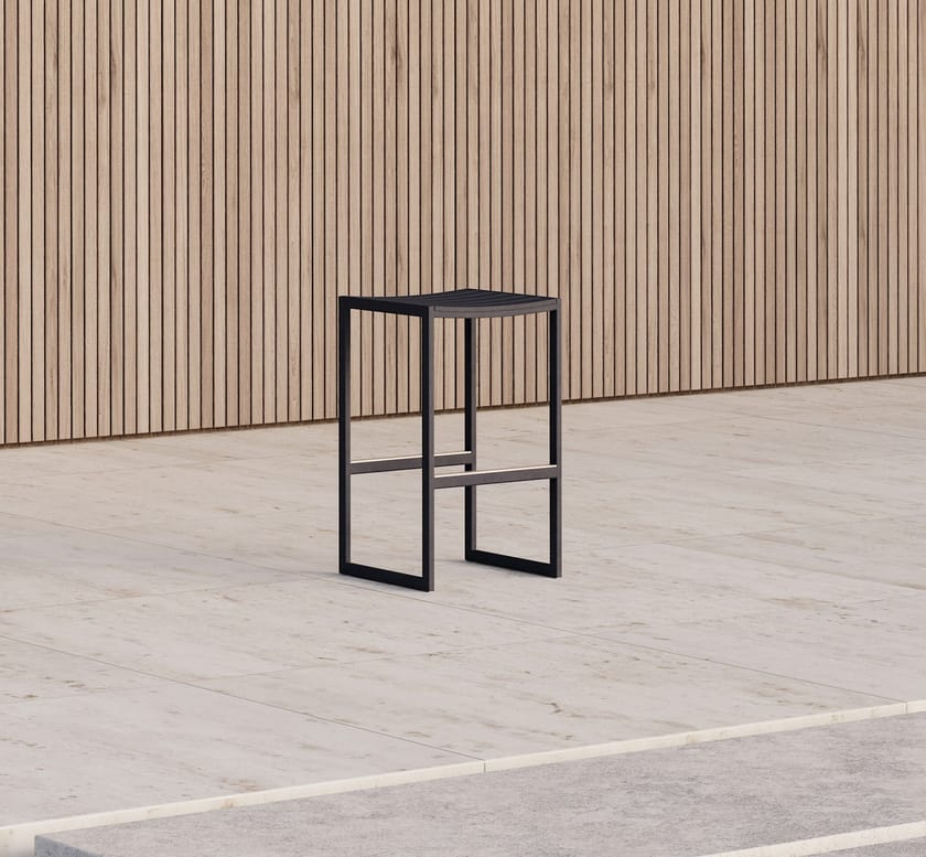 EOS | High stool By Case design Matthew Hilton