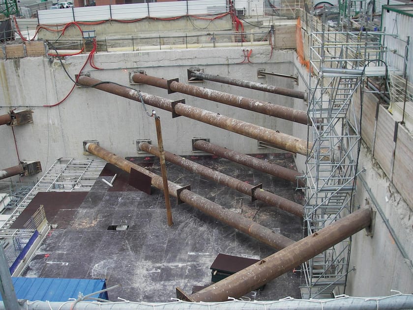 EPCON C8 XTREM Chemical anchor By Elematic Spit