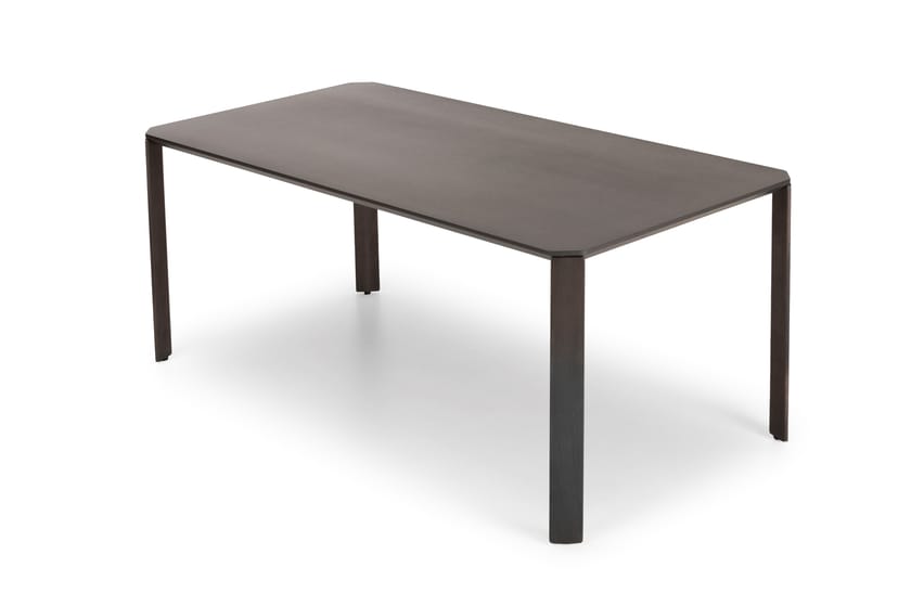 ERMETE | 桌子 Ermete系列 By True Design 设计师Leonardo Rossano, Debora Mansur