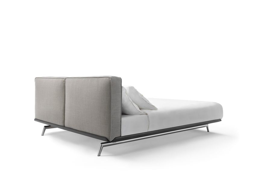 ESTE | Bed By Flexform design Antonio Citterio