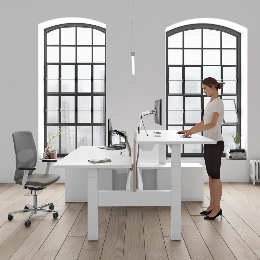 Height-adjustable office desk with electric motion EVOLUTION Evo ...