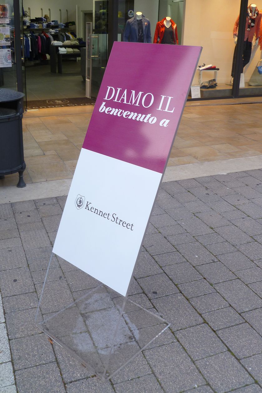 One-sided display stand EXPO-PLEX By GEPROM design