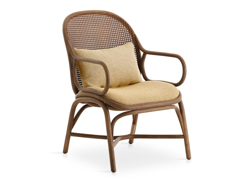 FRAMES Rattan easy chair with armrests By EXPORMIM | design Jaime Hayon