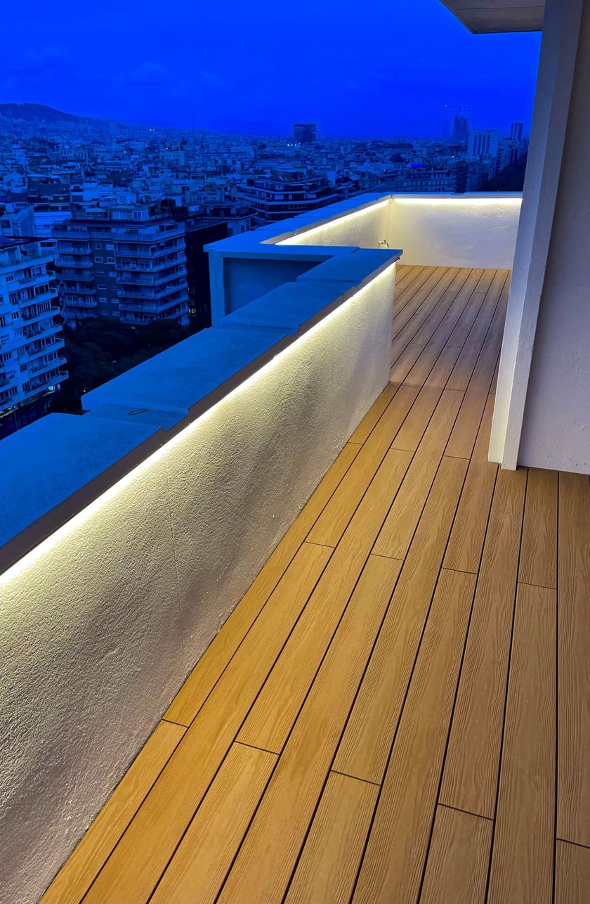 TECH SUPREME S Decking By EXTERPARK