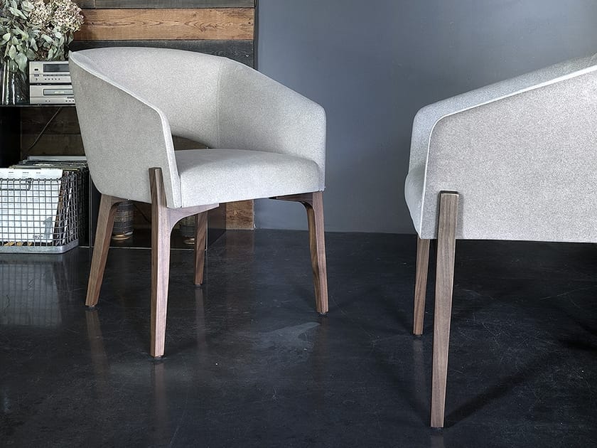 LIBRA Fabric easy chair with armrests By Tonon | design Matteo Nunziati