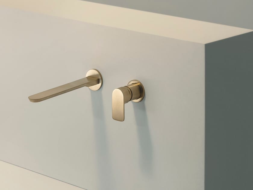 LETTERA 3035 Wall-mounted single handle washbasin mixer By Effepi