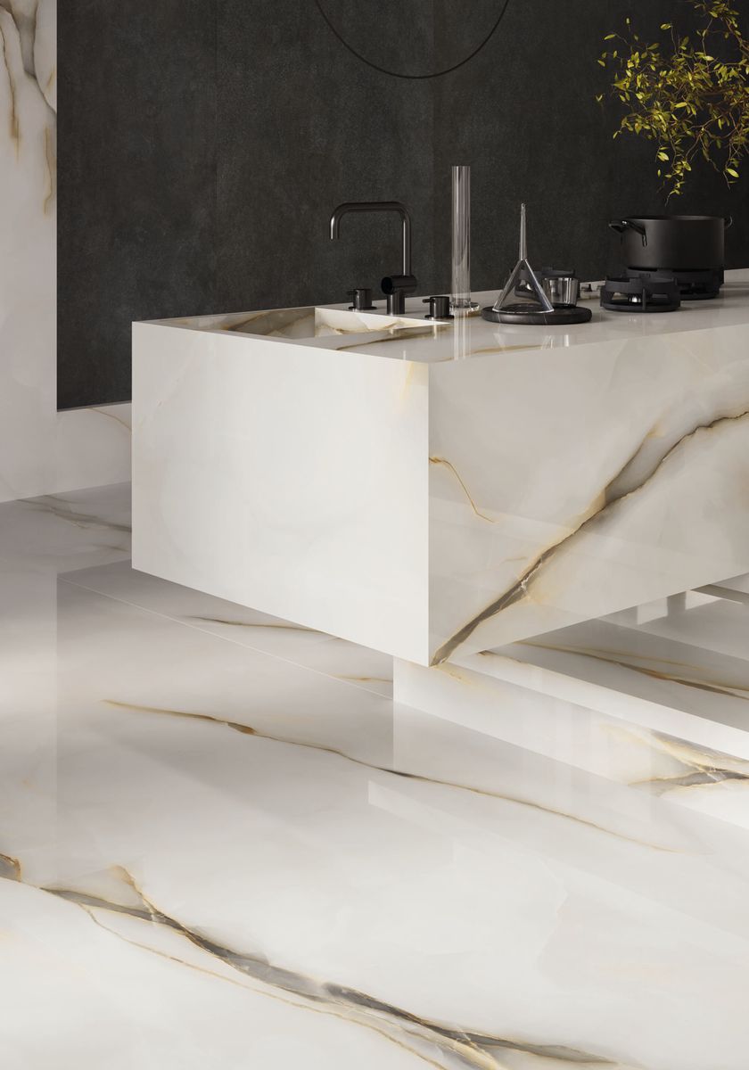 TELE DI MARMO PURE ONYX PERLA Piso By EmilCeramica
