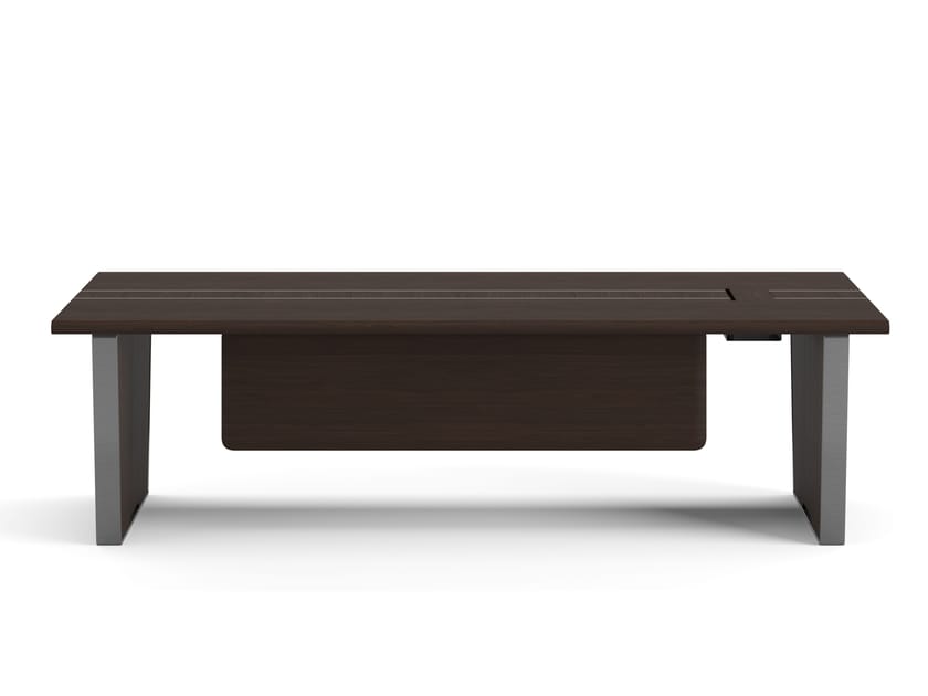 FLUX Office desk By Ersa