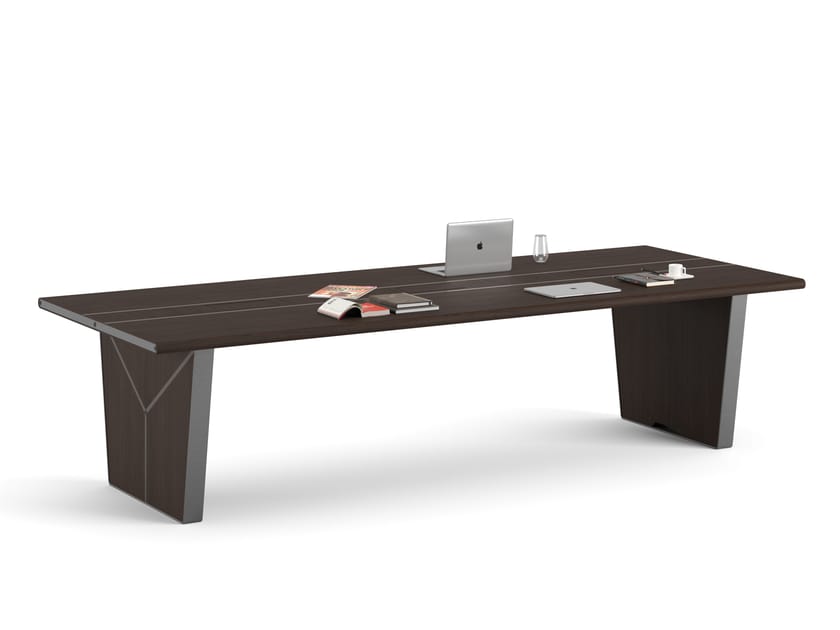 FLUX Meeting table By Ersa