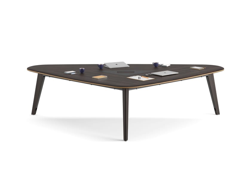 TRIAD Meeting table By Ersa