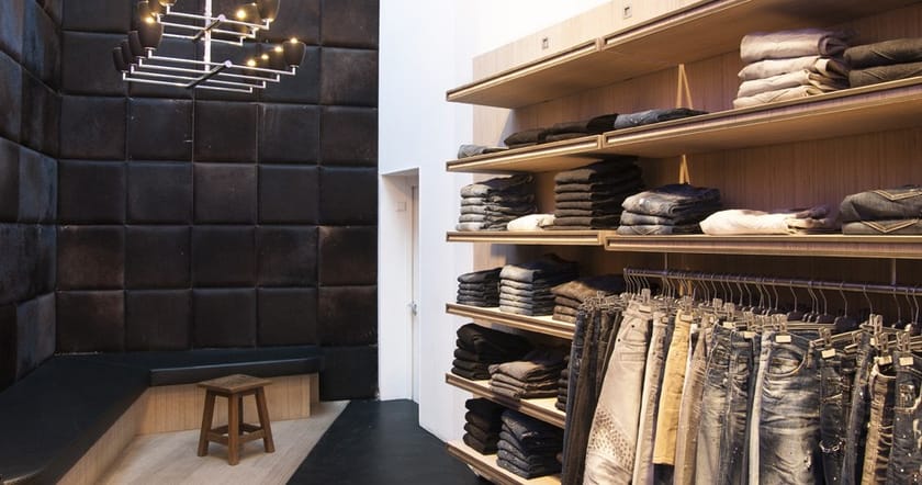 Retail display unit By Plexwood