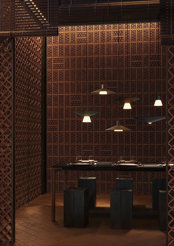 BELT LED metal pendant lamp By Estiluz