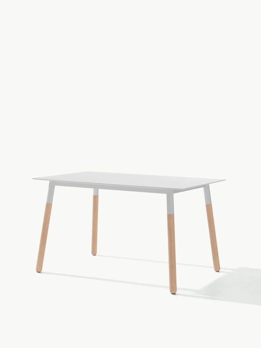 JET 528 Table By Et al.