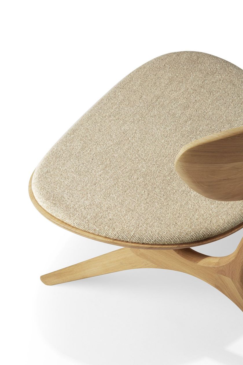 EYE LOUNGE Petit fauteuil By Ethnicraft | design Alain Van Havre