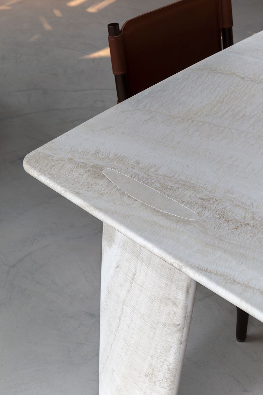BISCUIT Rectangular marble garden table By Exteta