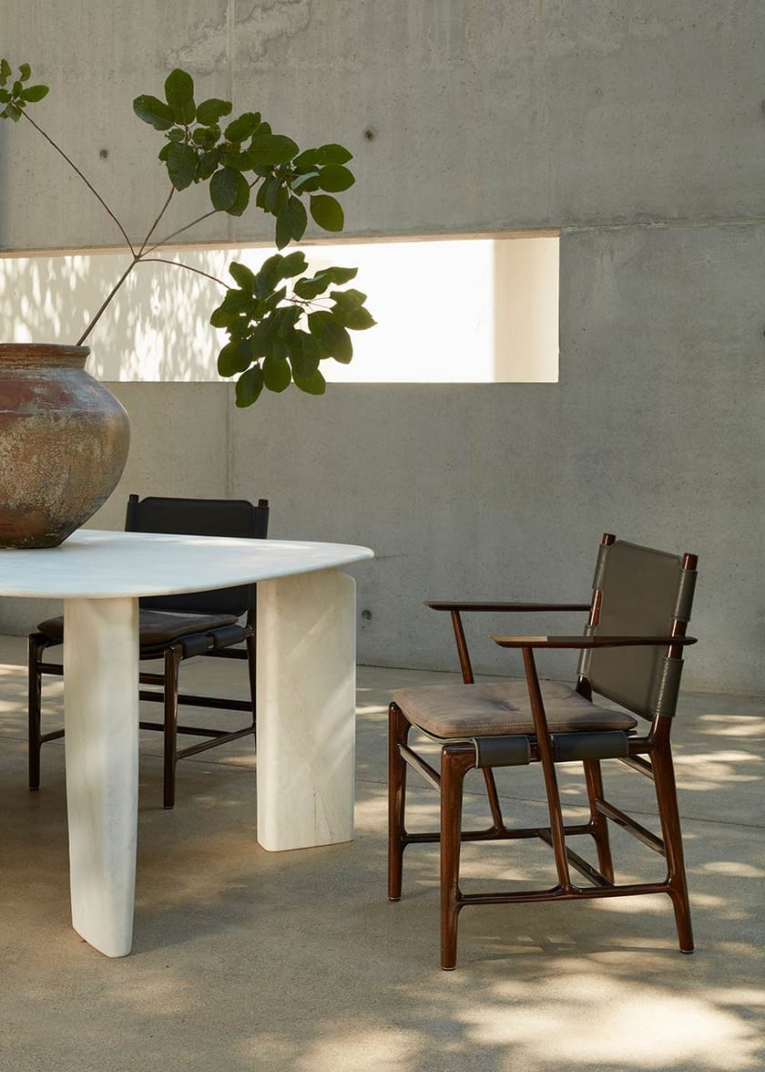 GIOTTO Rectangular travertine garden table By Exteta