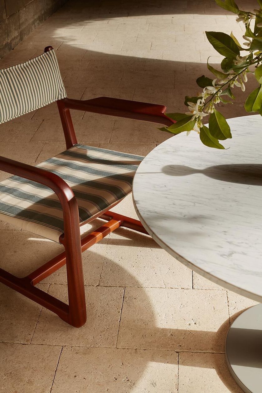 SUNSET Table By Exteta