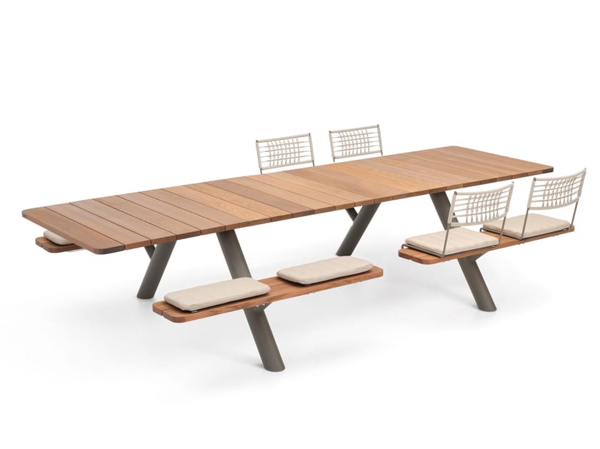 PANIGIRI PICNIC Table for public areas By Extremis