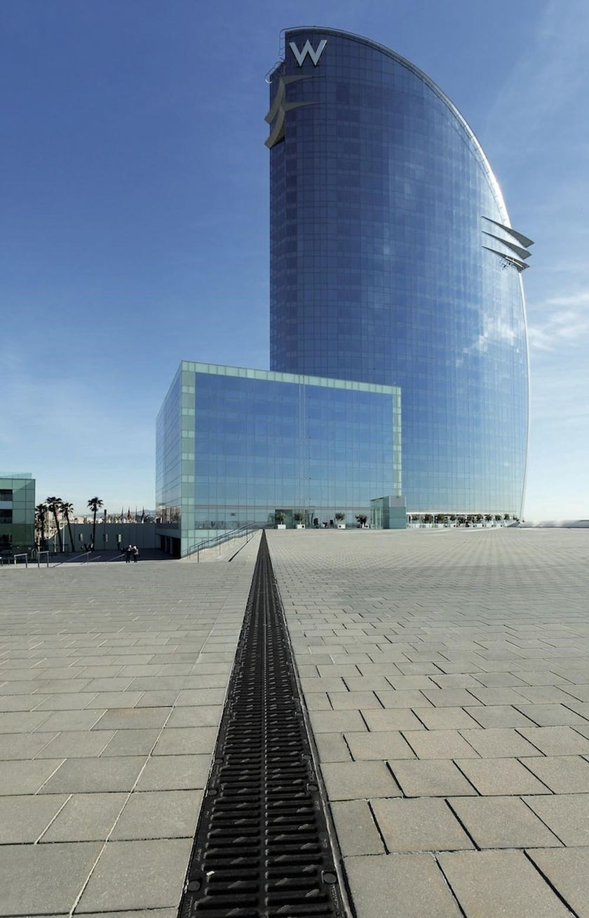 Drainage channel and part F / S System By ULMA Architectural Solutions