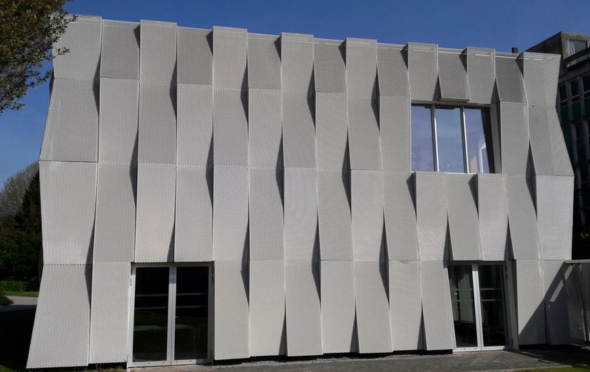 Expanded metal Stretched mesh for facade finish FAÇADE By METAL DEPLOYE