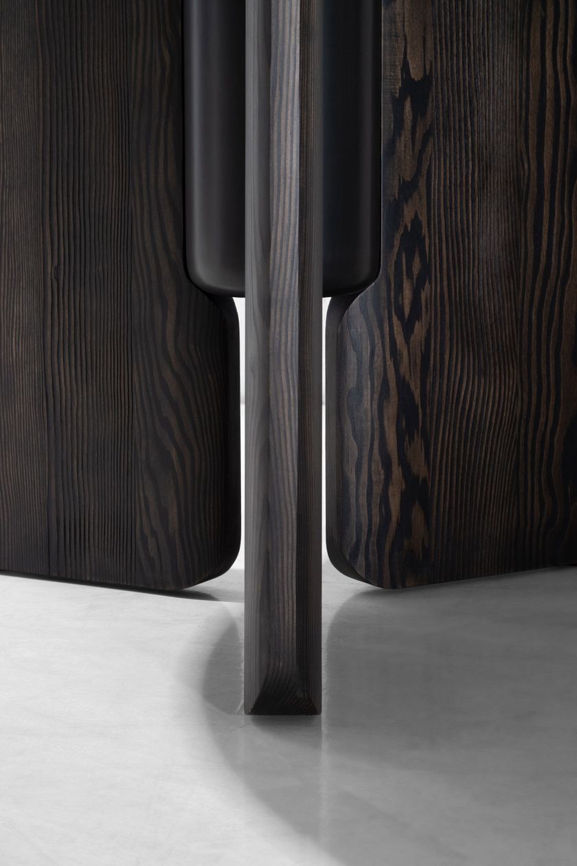 FAIFO 桌子 By District Eight