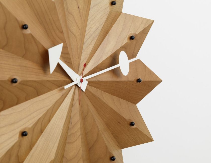 FAN CLOCK Wall-mounted wooden clock By Vitra | design George Nelson